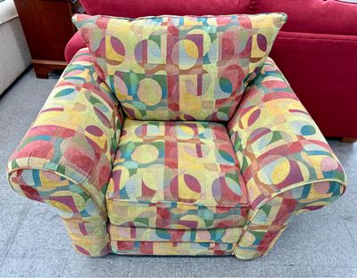 Accent Chairs & Seats