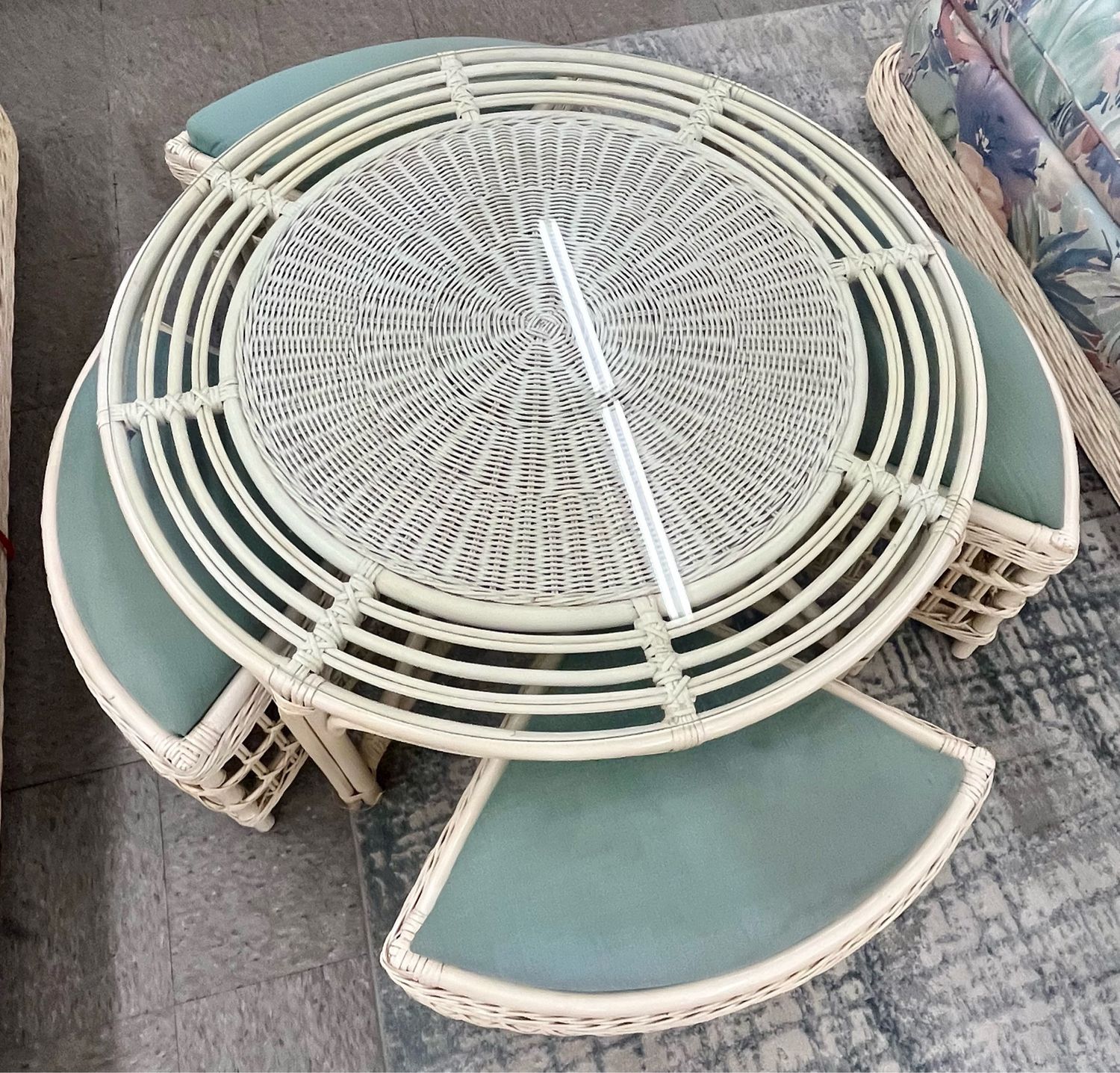 Round White Rattan Coffee Table + 4 Stools