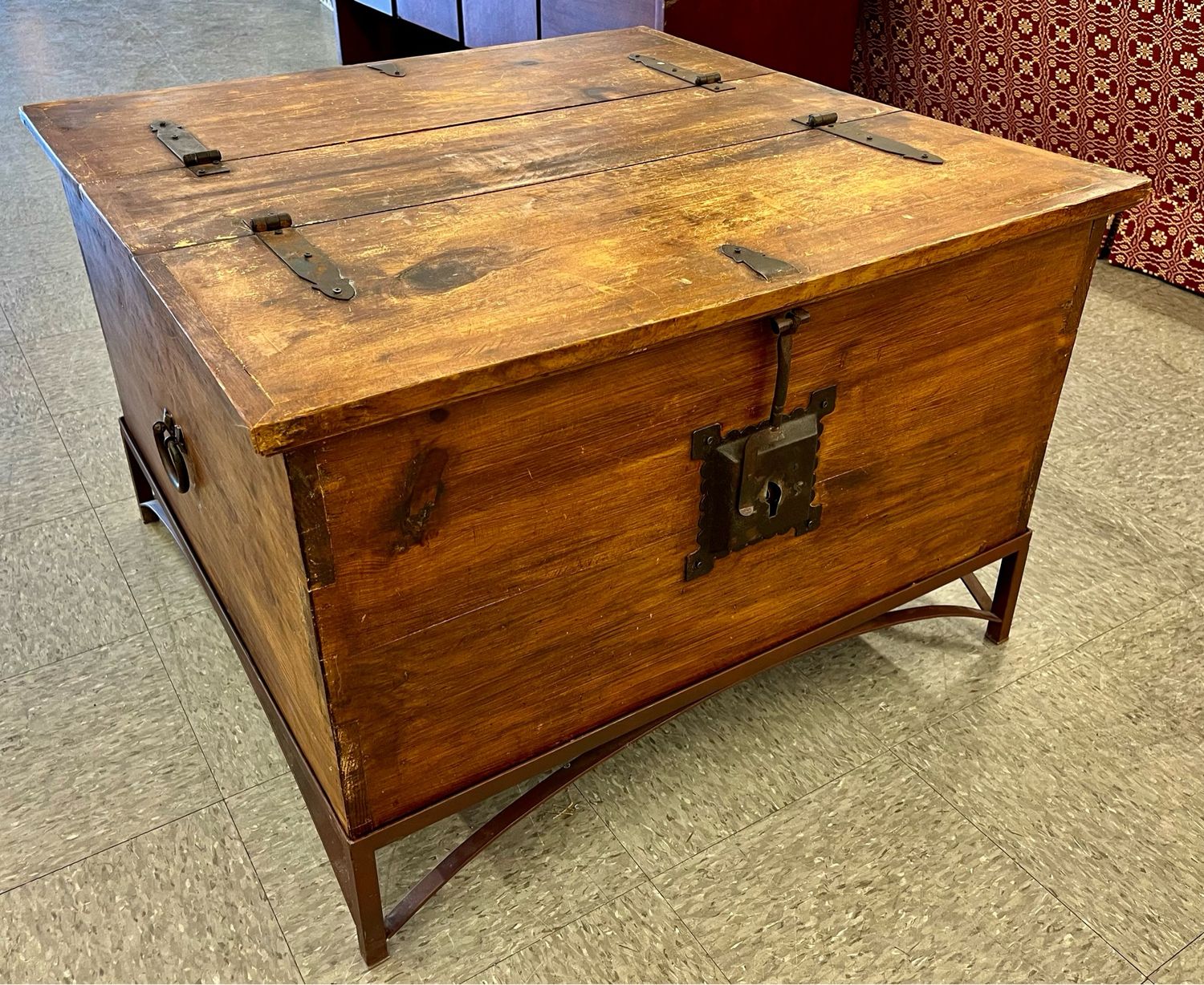 Rustic Coffee Table Chest