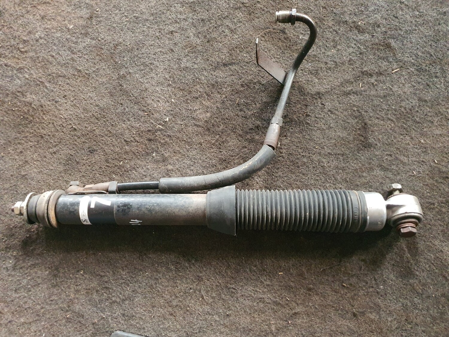Mercedes-Benz Self Levelling Shock (W124)