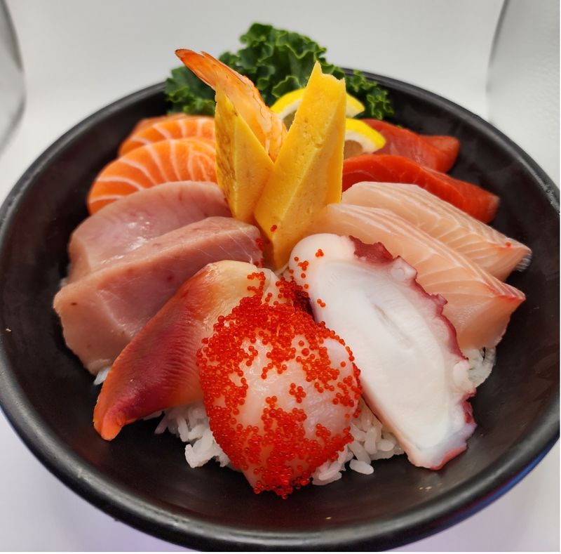 Assorted Chirashi Don
