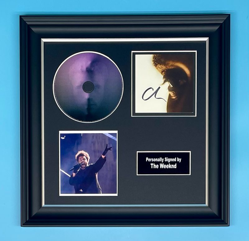 MUSIC MEMORABILIA