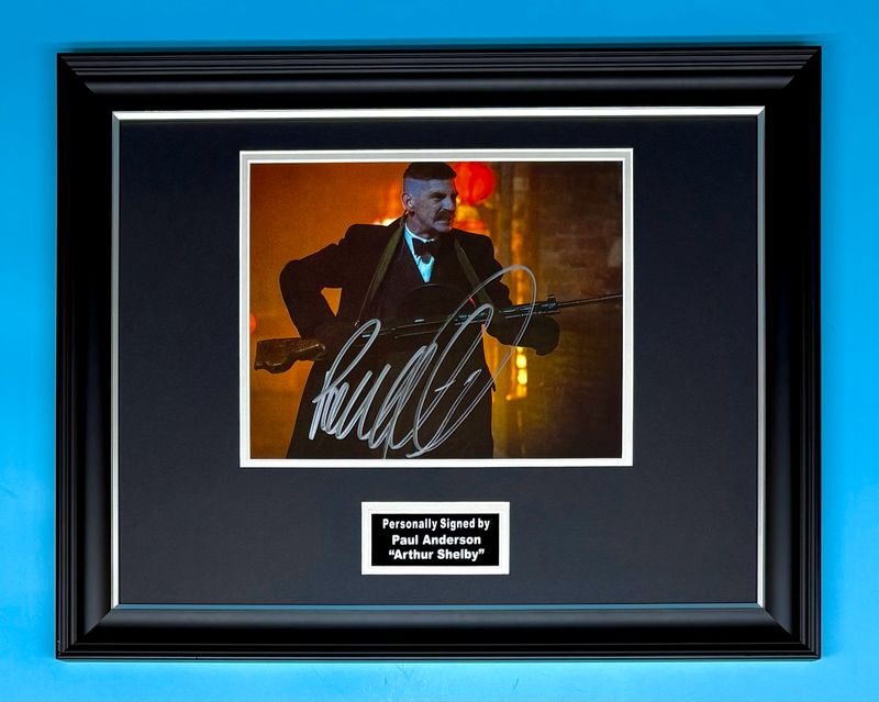 TV & MOVIE MEMORABILIA