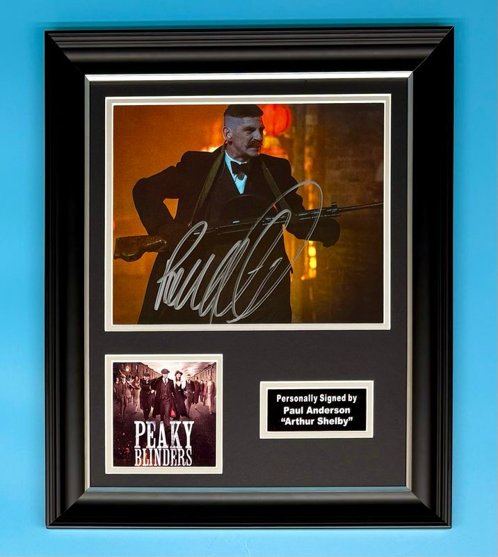TV & MOVIE MEMORABILIA