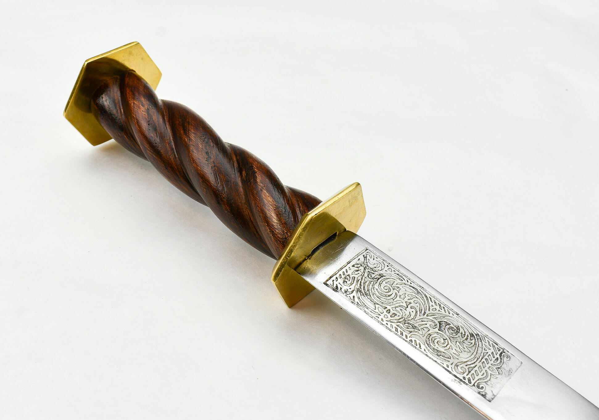 14th Century Rondel Dagger with Brass Fittings | Purchase Reproduction ...