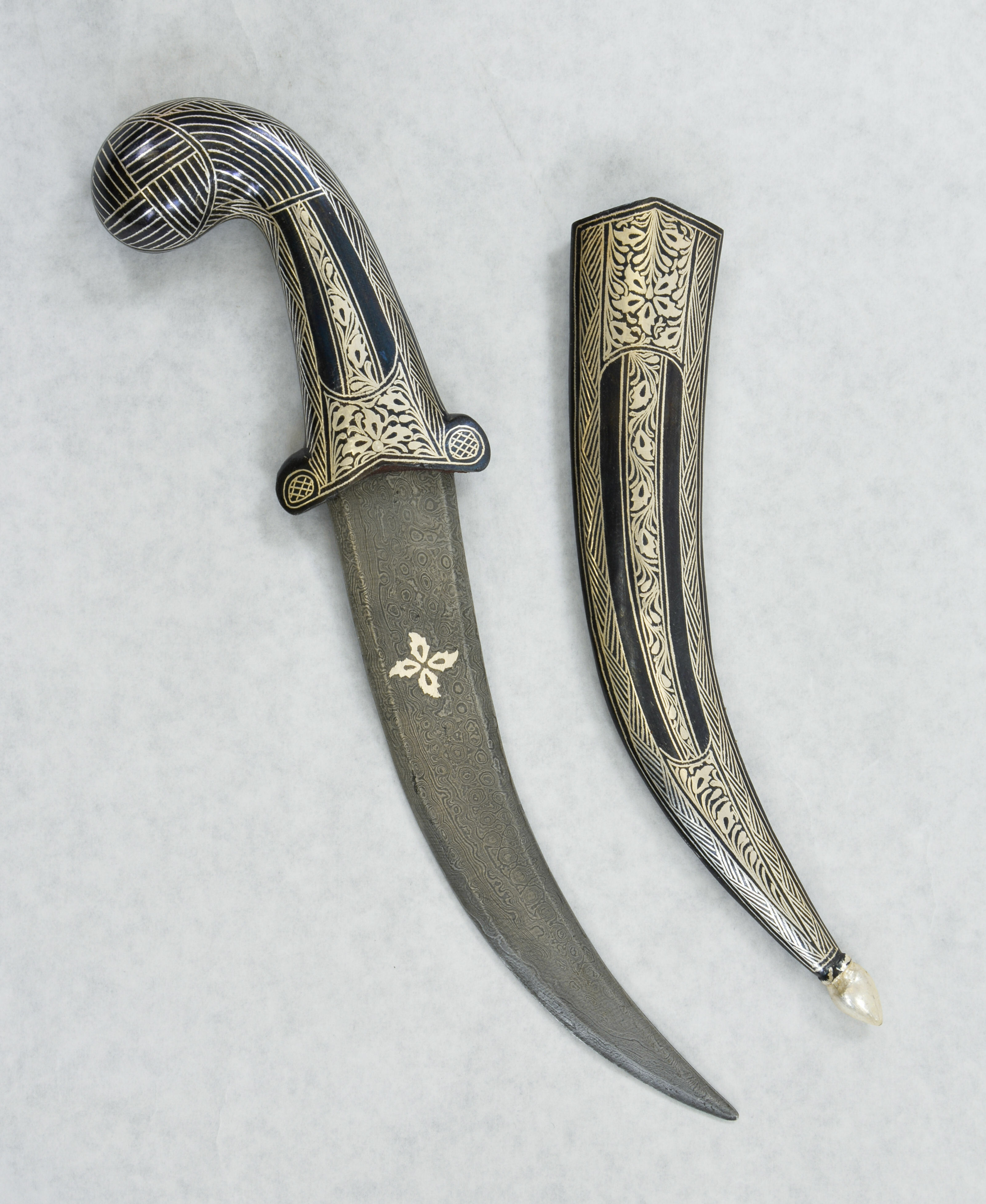 Damascus and Koftgari Inlay Dagger with Round Pommel | Purchase ...