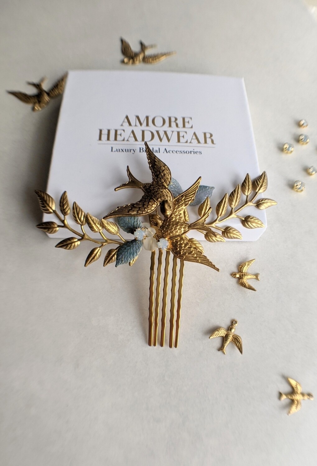 Bird hair comb store