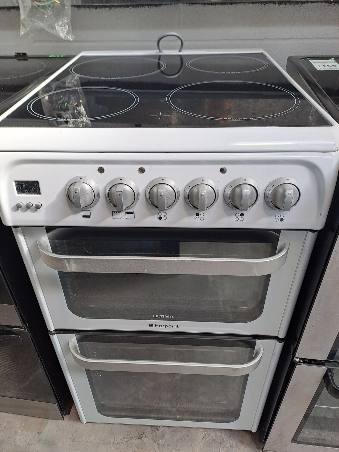 Hotpoint HUE53P 55cm Electric cooker Twin Cavity Double Oven Ceramic ...
