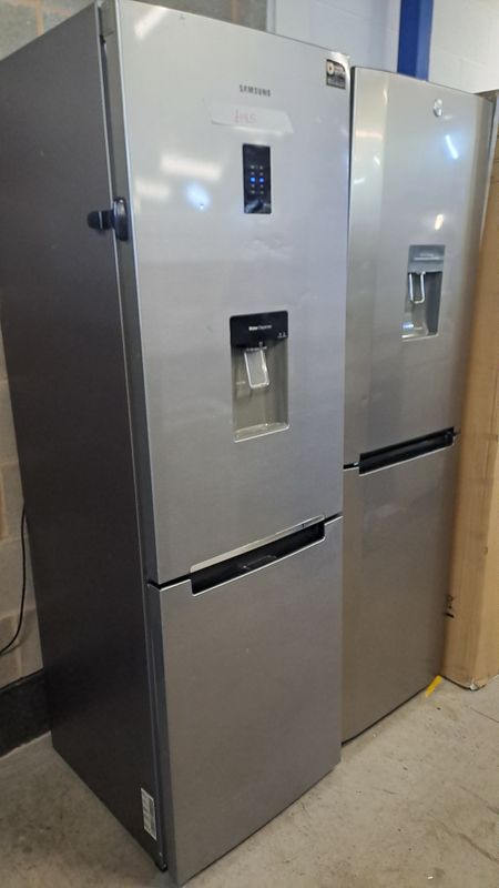 Samsung RB31 Fridge Freezer Silver Refurbished W59cm H185cm D65cm