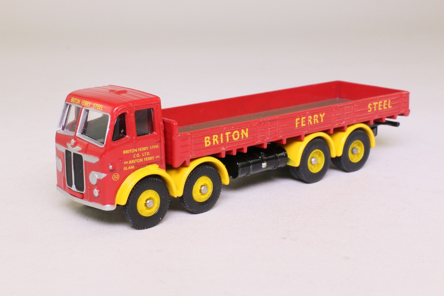 Corgi Trackside Leyland 8 wheel dropside lorry "Briton Ferry Steel