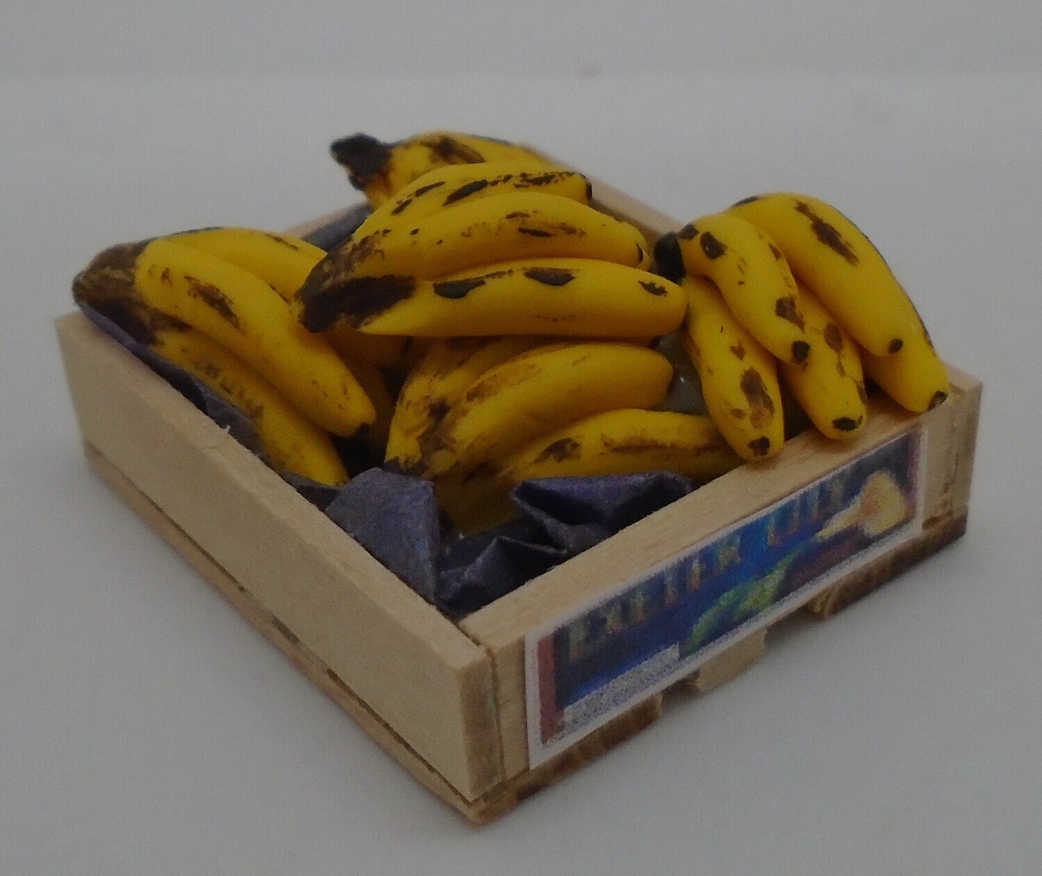 CRATE/BOX OF BANANAS