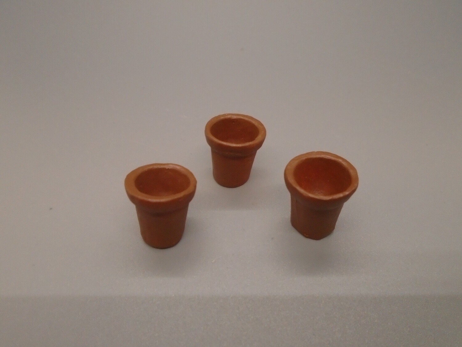 3 SMALL PLANT POTS