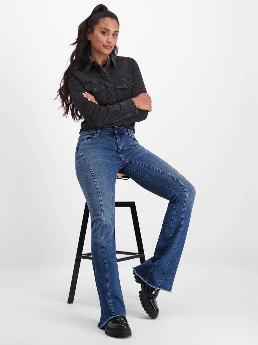 FLARED BOLT JEANS SKY MOONLIGHT | FLOREZ - WEBSHOP - Rootz 69 | Mode & zo