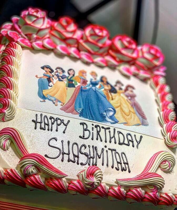 Fresh Cream Square Cakes