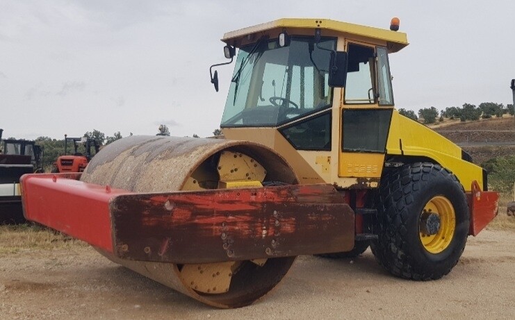 Rodillo compactador DYNAPAC CA602D 18 Toneladas