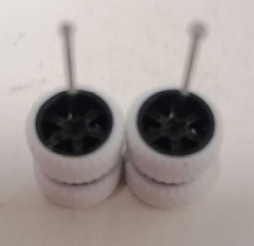 6 Spoke - Alloy Rim / White Treaded Rubber Tyre