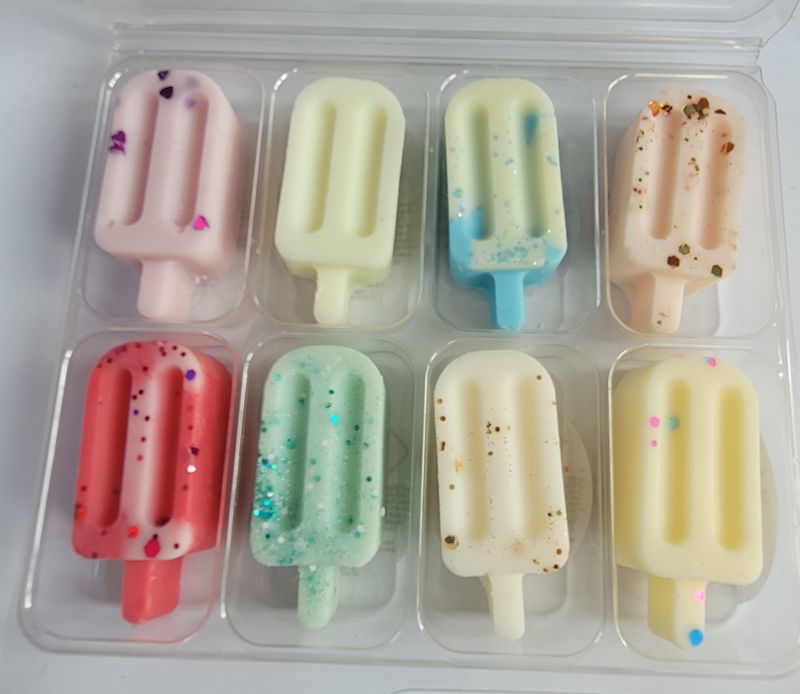 A little bit of sparkle Wax melts by Jane