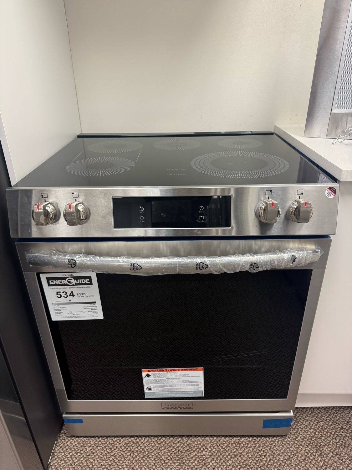 Open Box - Scratch & Dent Frigidaire Gallery Glass Top Stove GCFE306CBF