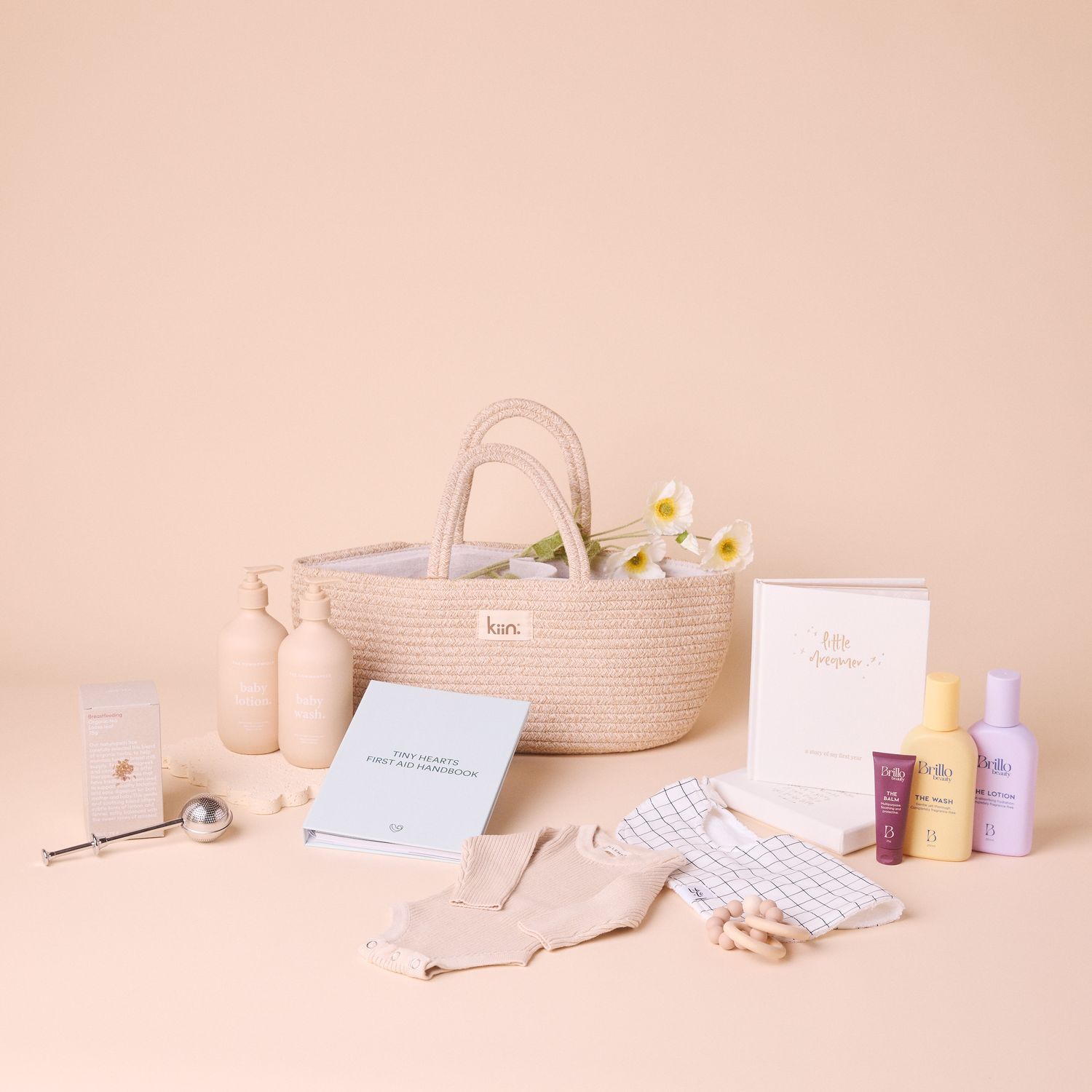 HUG - BUB #2 - STORE - The Village Co