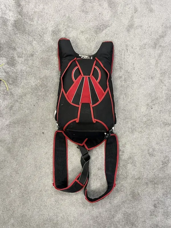 Parachute complet : Vortex 2 + Sabre 2 170 + Decelerator 150 + Cypres C ...