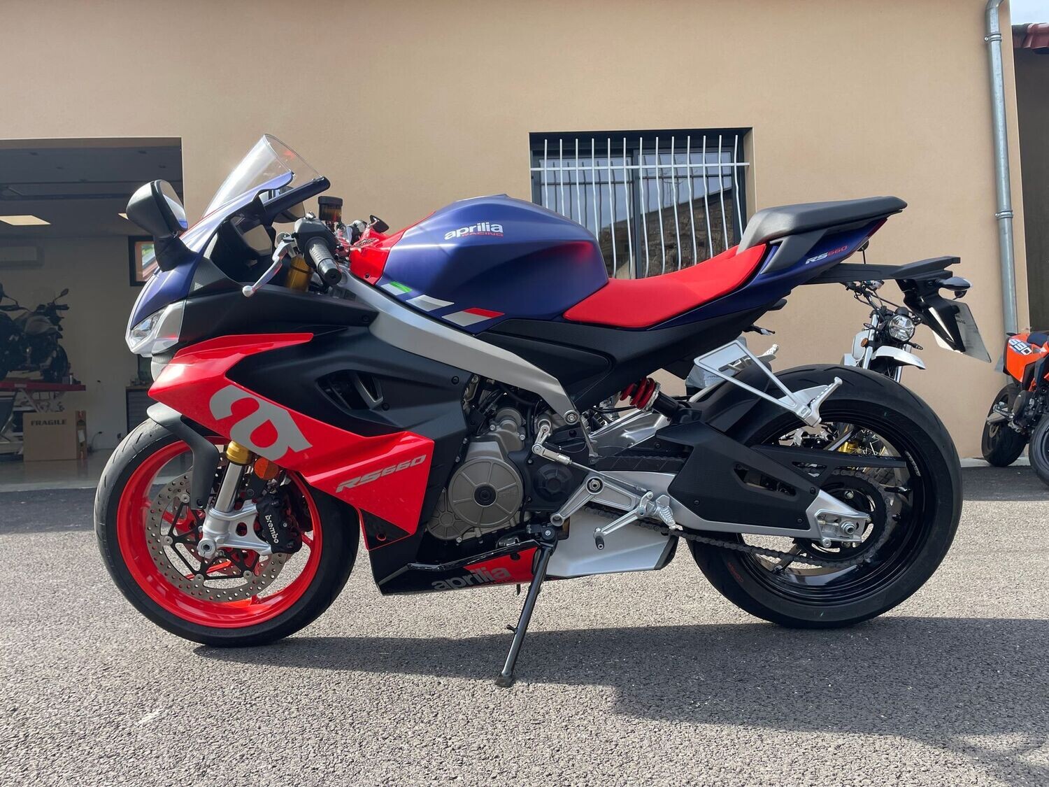 APRILIA RS 660 LAVA RED