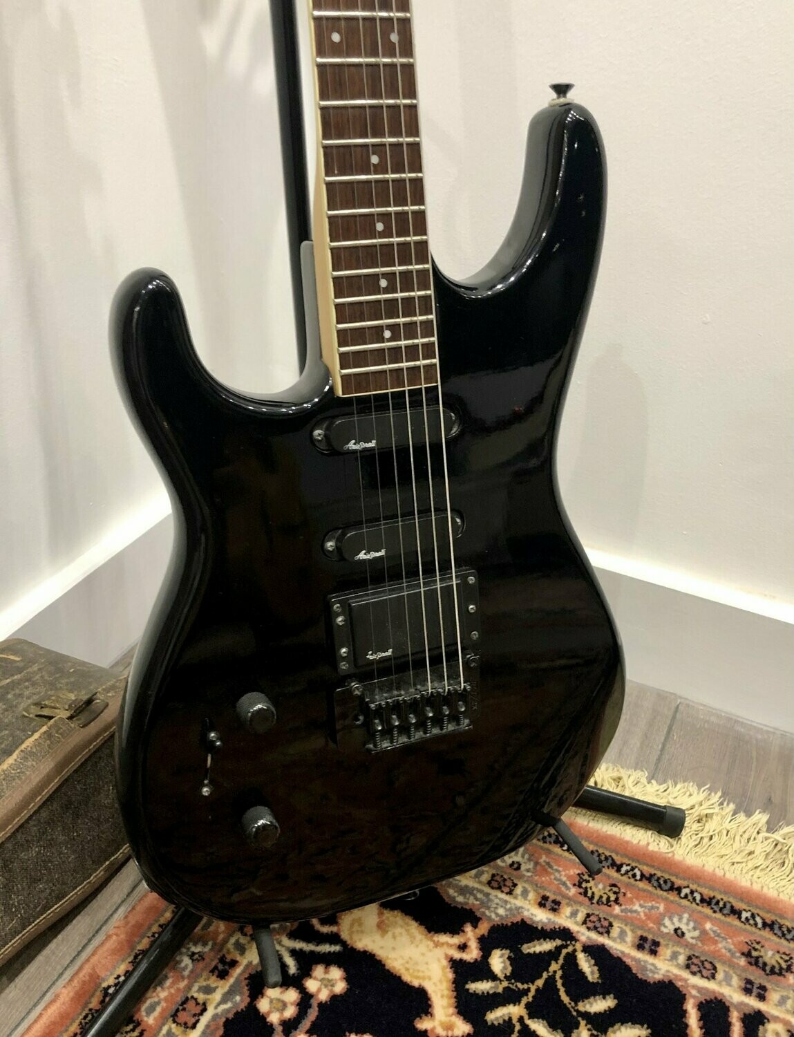 Aria Pro II XR Series - Left Hand