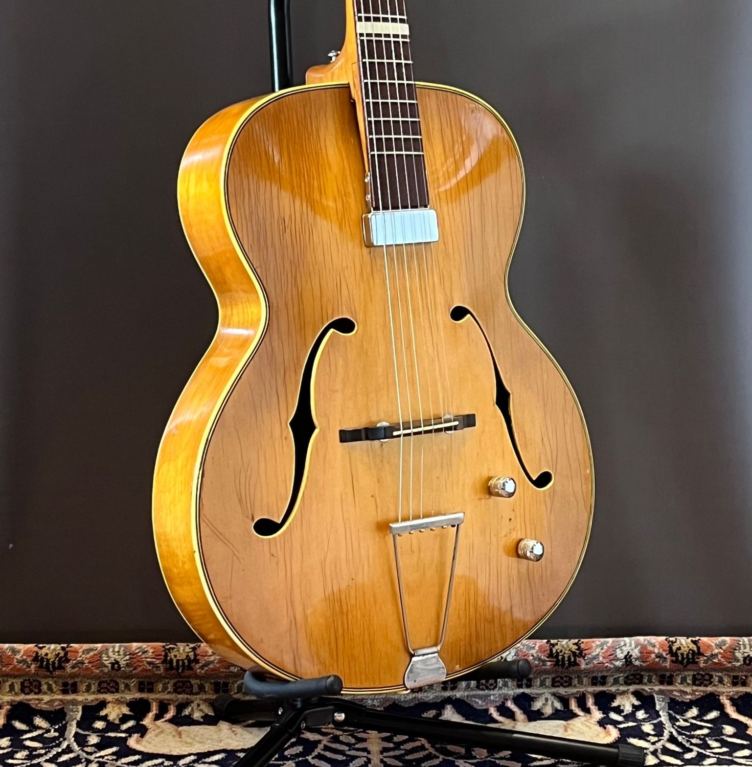 1950s Huttl Triumph Archtop Guitar