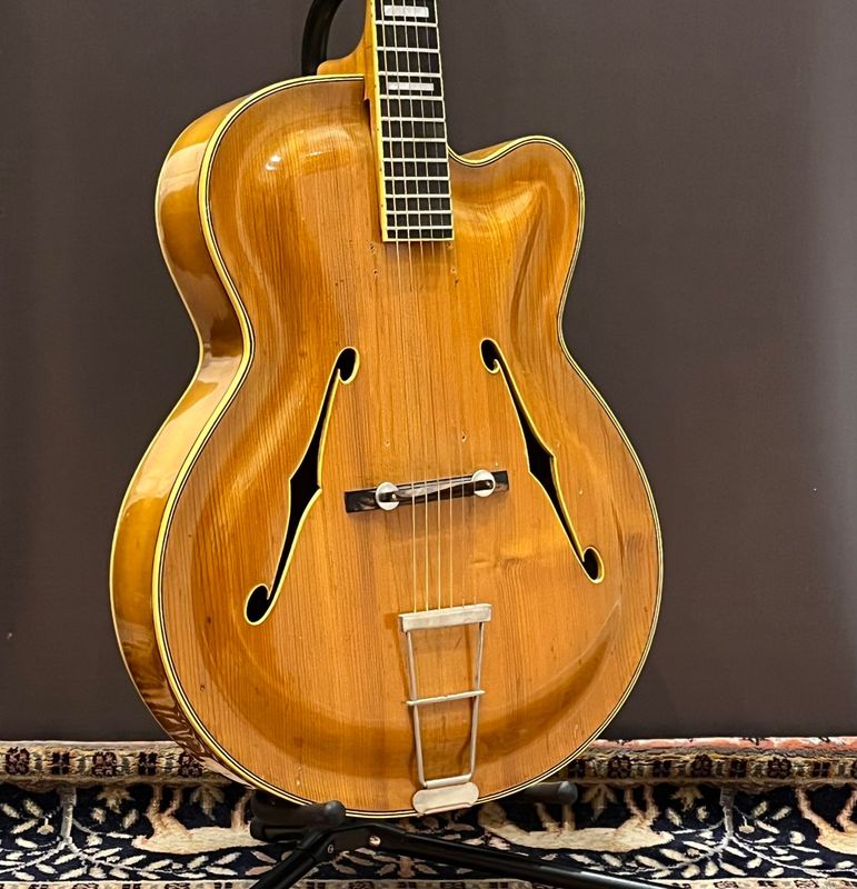 Vintage & Rare Guitars and Bass Guitars