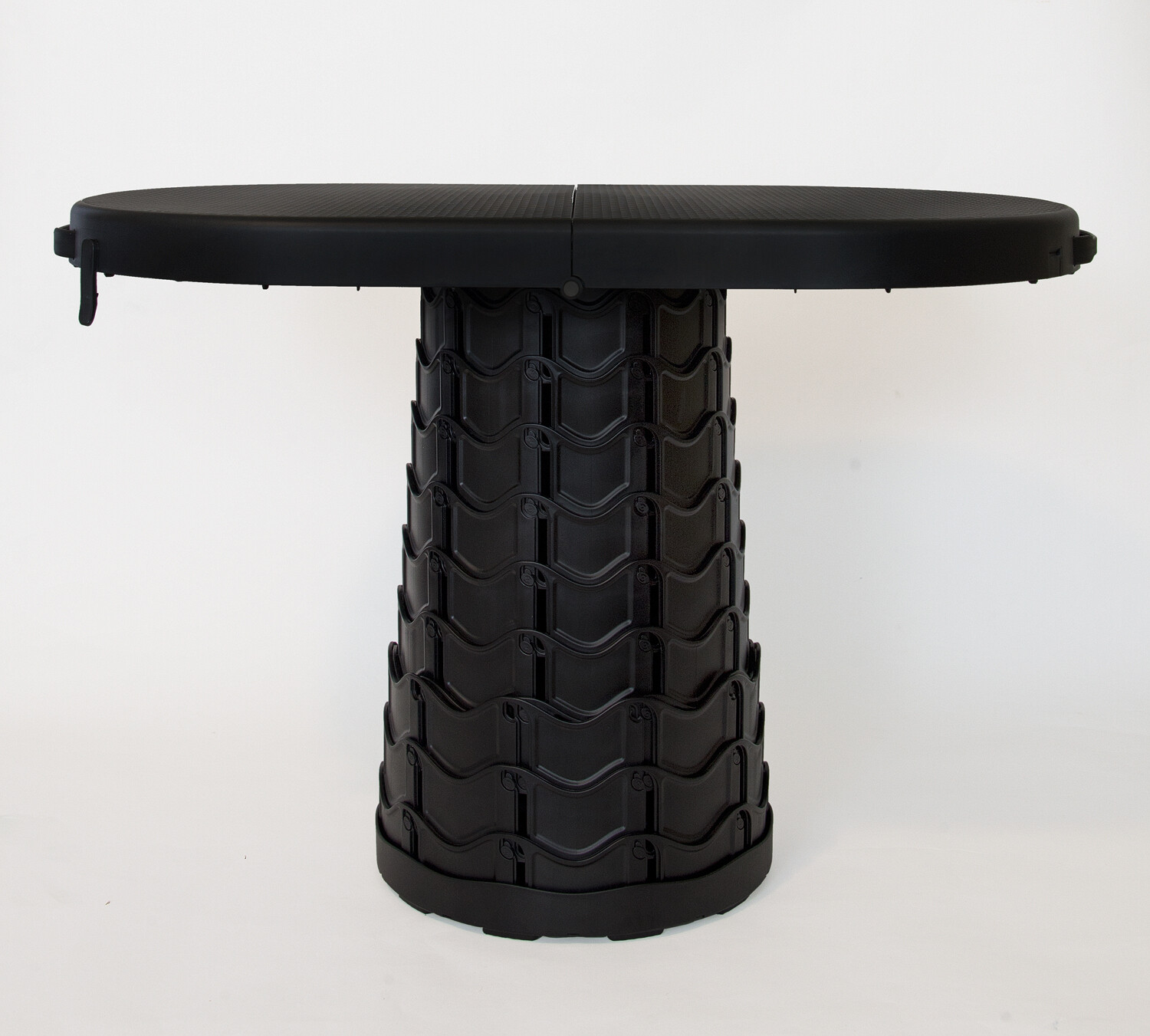 Cyclone Seat Table