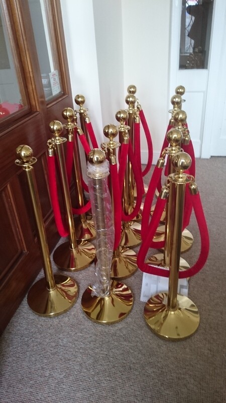 Used Ropes, Posts and Retractable Barriers Wanted queue queuing ...