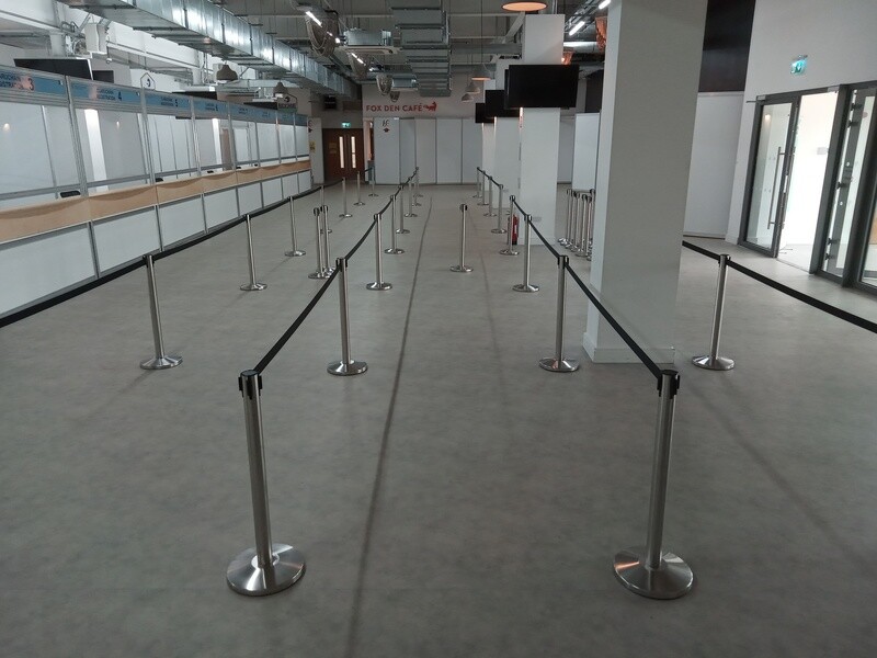 ropes posts retractable barriers queue queuing tensator tensa