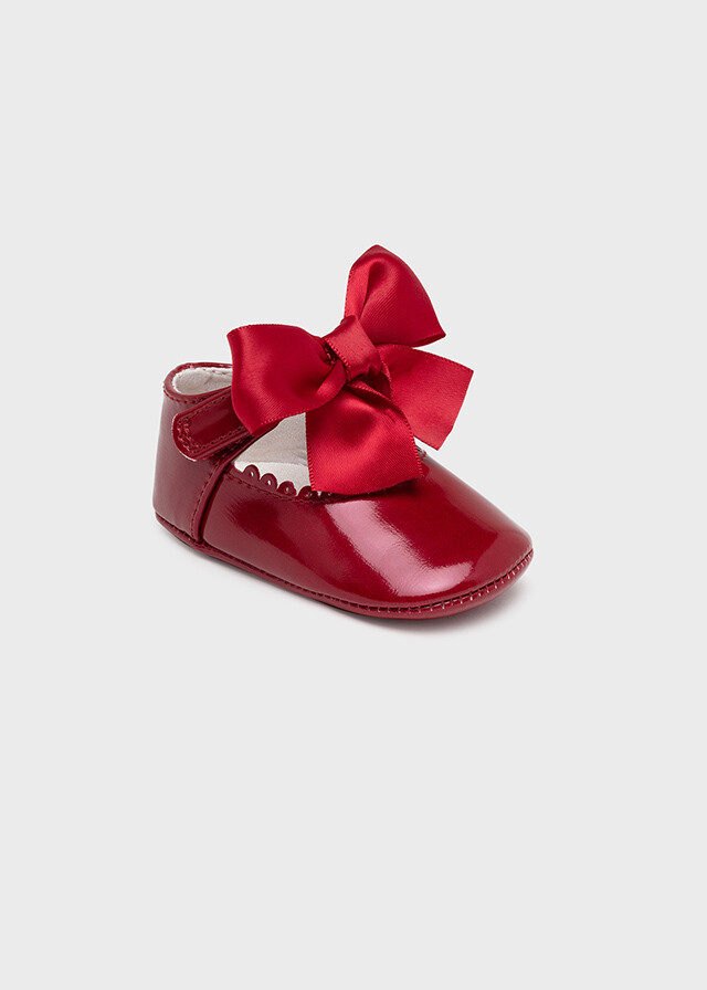 Mayoral scarpa rosso lucido con fiocco neonata
