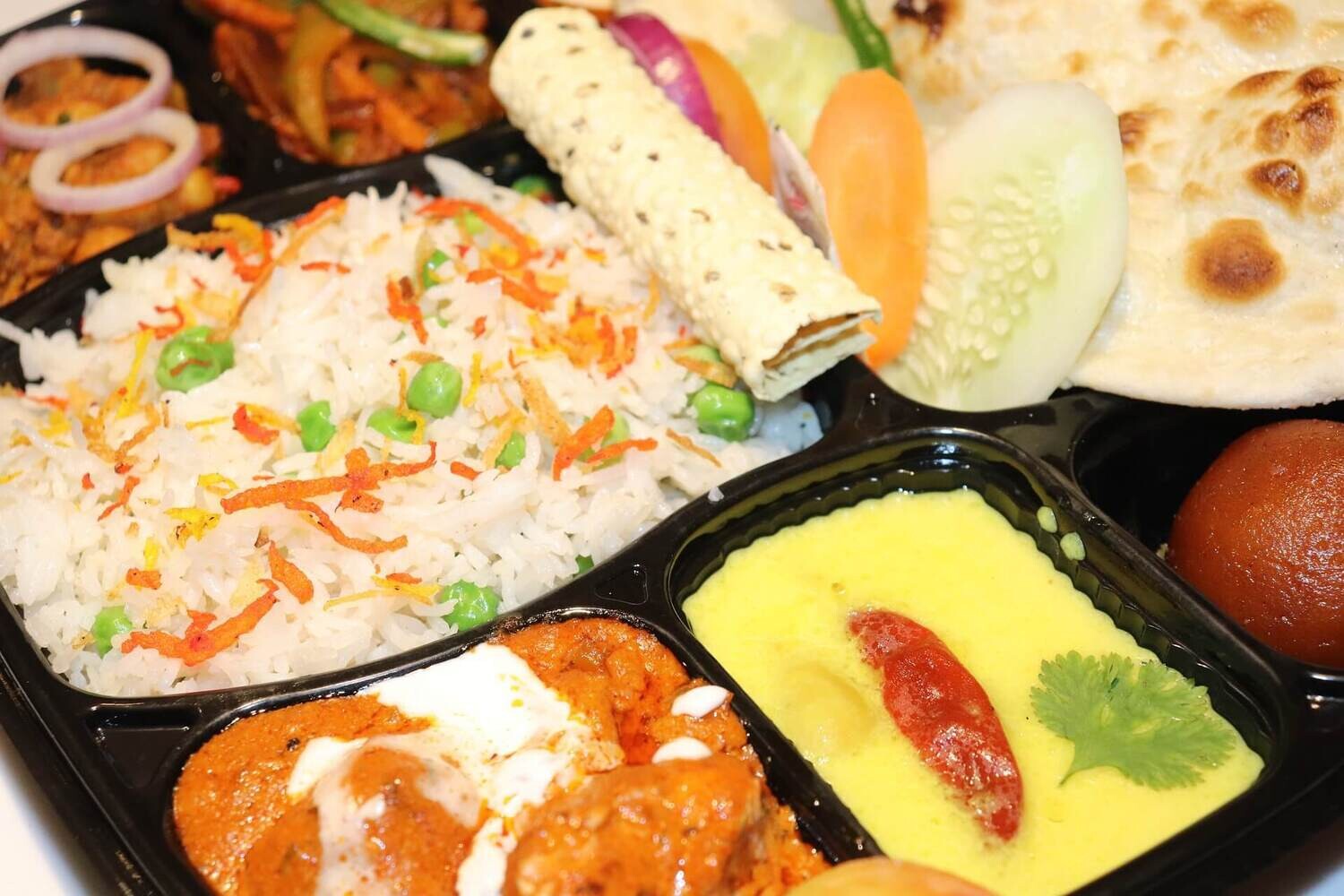 LUNCH BOX