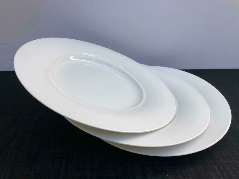 Elegant White Porcelain Dinner Plates Set of 3, 9 Inches - A7 | Anko Retail