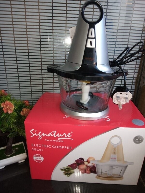 Signature electric food chopper 300w capacity 1.4L SG-C01