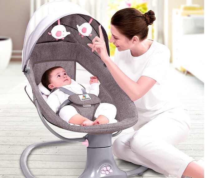 Mastela 3 In 1 Deluxe Multi-Functional Bassinet. Baby rocker