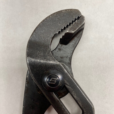 Snap On 9” Adjustable Channel Lock Pliers, 91ACP | Shop - Tool Swapper