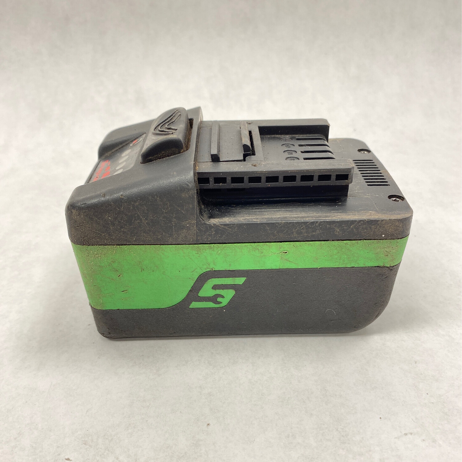 Snap On 18v 4.0Ah Lithium Ion Rechargeable Battery Pack - Shop - Tool ...