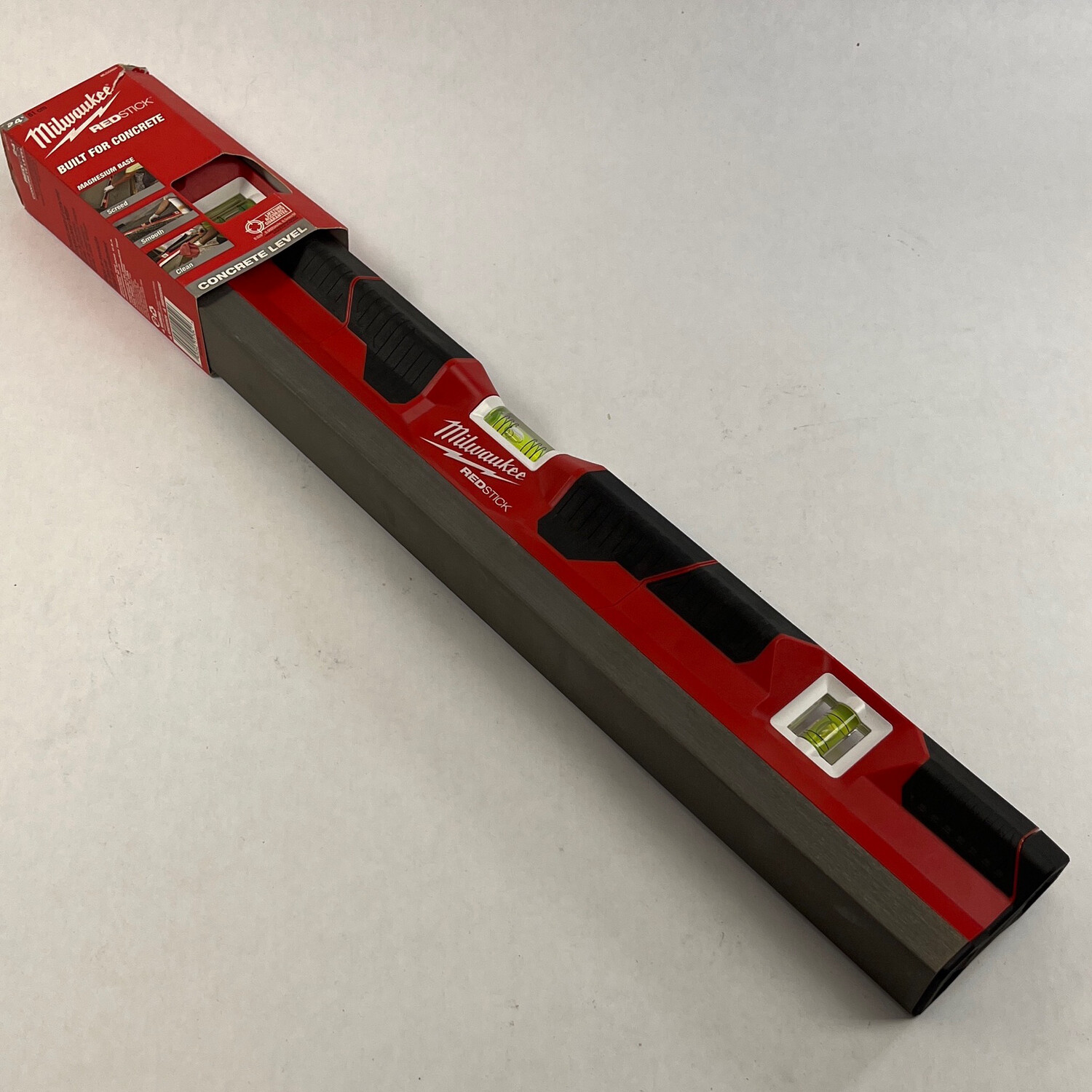 Milwaukee 24 in. Concrete Screed Level, MLCON24 - Shop - Tool Swapper