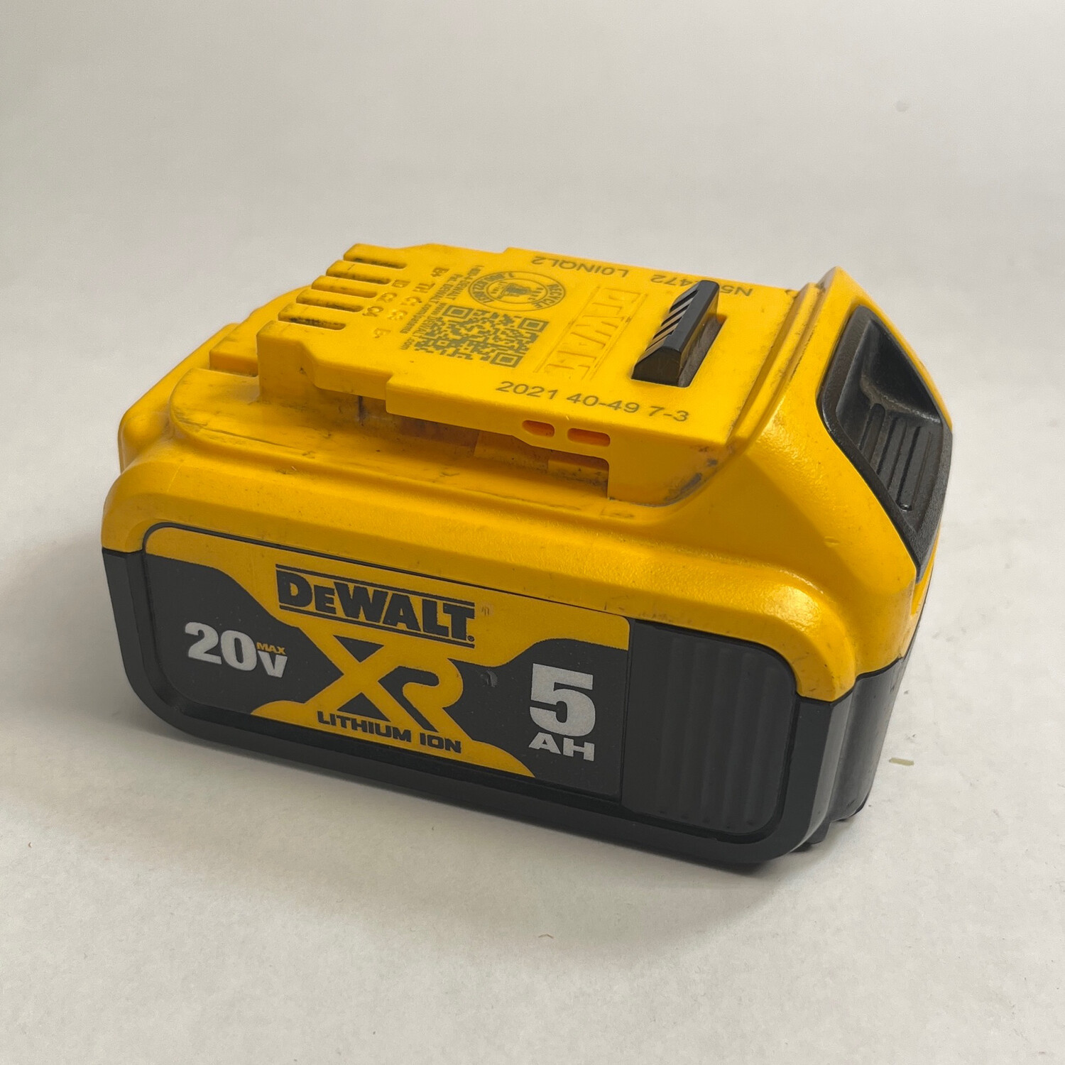 Dewalt 20v MAX Lithium Ion 5 AH Battery, DCB205 - Shop - Tool Swapper