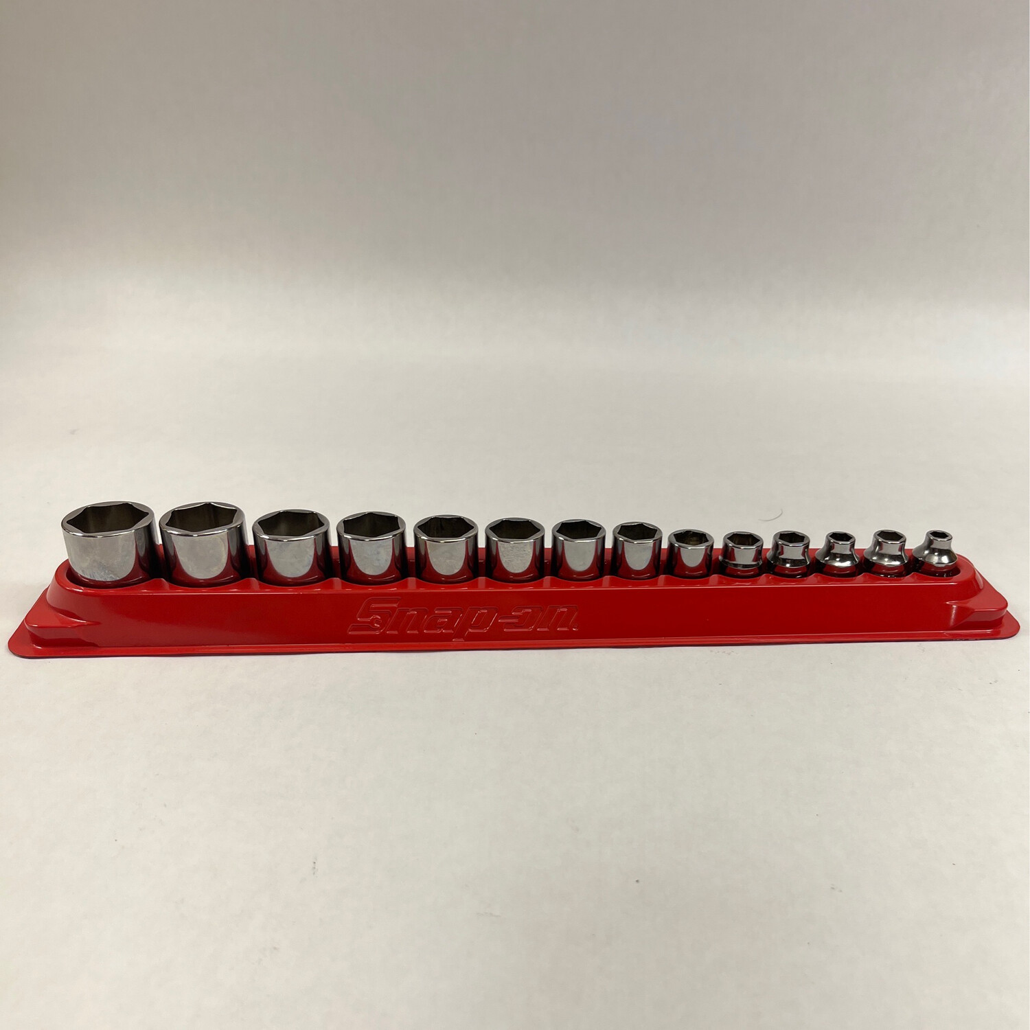 Snap On 14 Pc. 3/8" Drive 6-Point SAE Flank Drive Xtra Shallow Socket ...