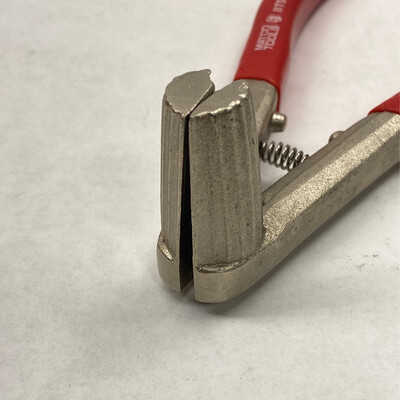 Matco Tools Battery Terminal Spreader Pliers, BTS1 - Shop - Tool Swapper