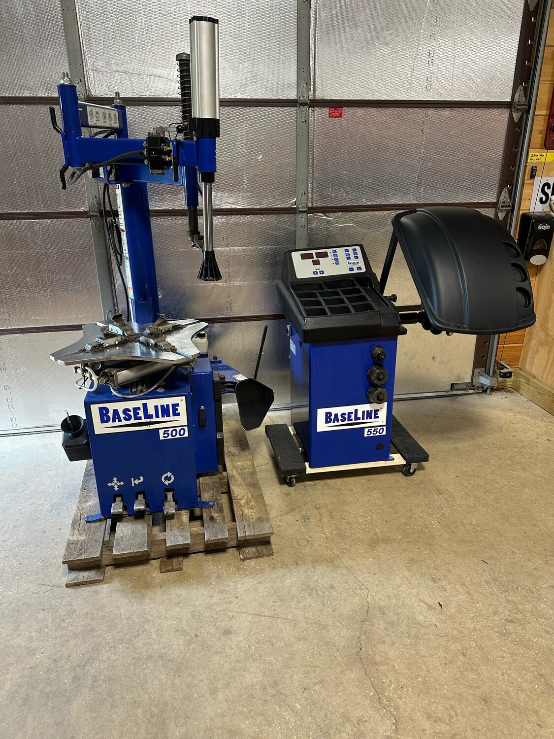 Baseline Tire Machine 500 & Tire Balancer 550 - Shop - Tool Swapper