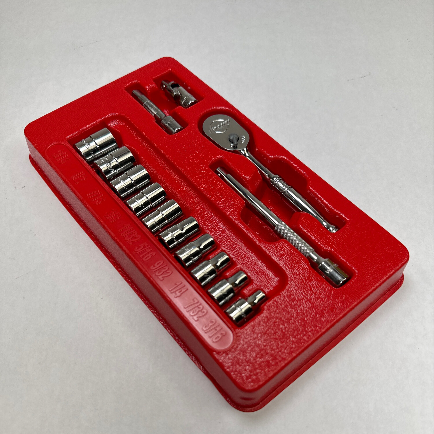 Snap On 14 pc 1/4" Drive 6-Point SAE Shallow General Service Socket Set ...