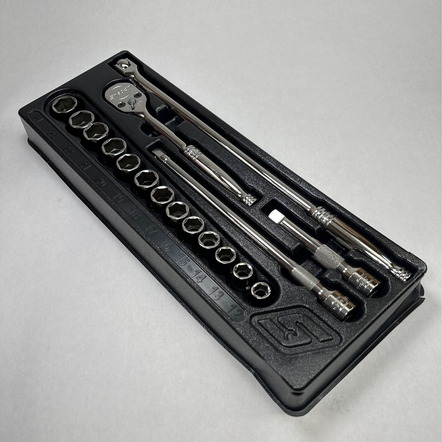 Snap On 17 pc 1/2" Drive 6-Point Metric General Service Socket Set ...