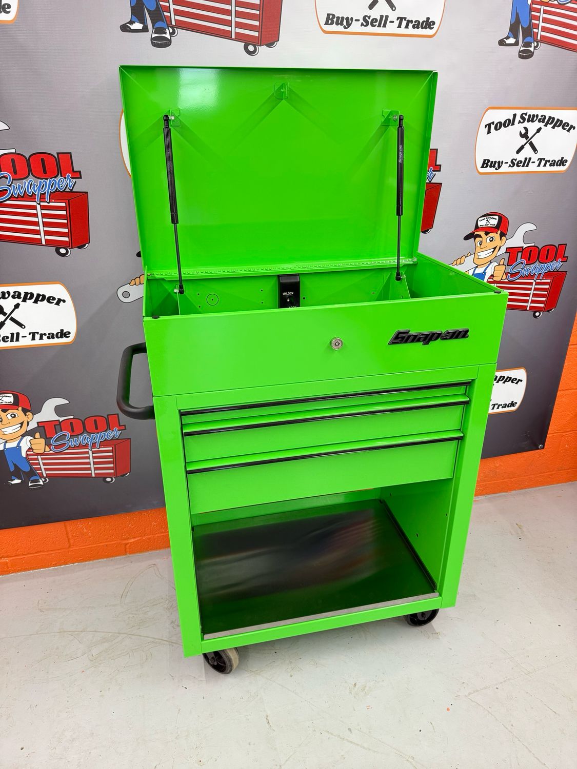Snap On 32" Three-Drawer Roll Cart (Extreme Green with Black Trim and ...