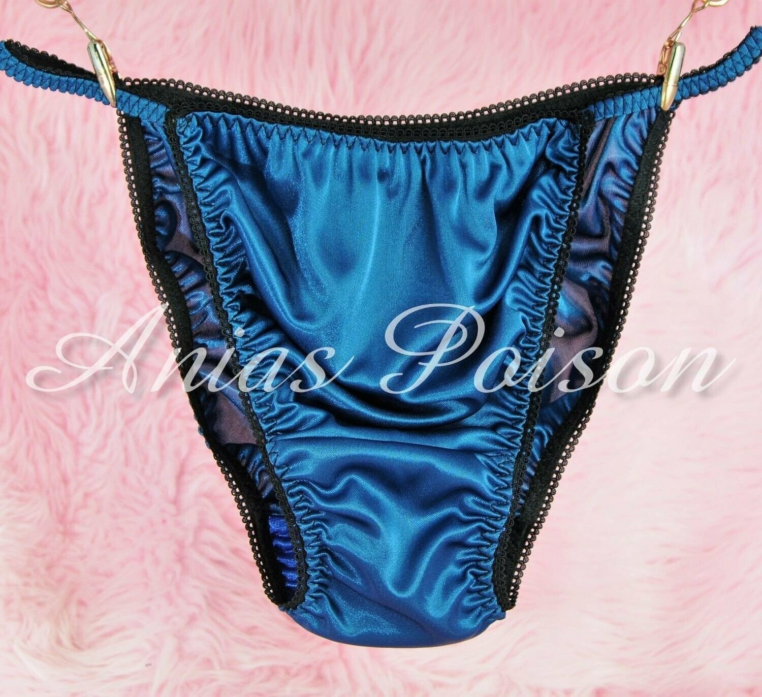 MANties – Ania's Poison