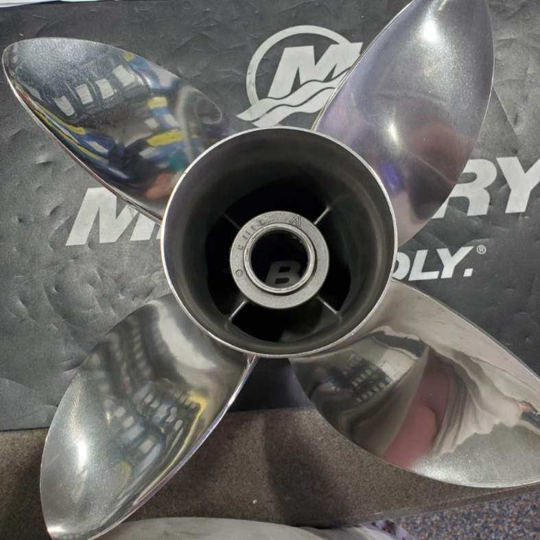 Demo Bravo I FS Pro Finished 15 1/4 X 24 Mercury RH Propeller 8M0064469 ...