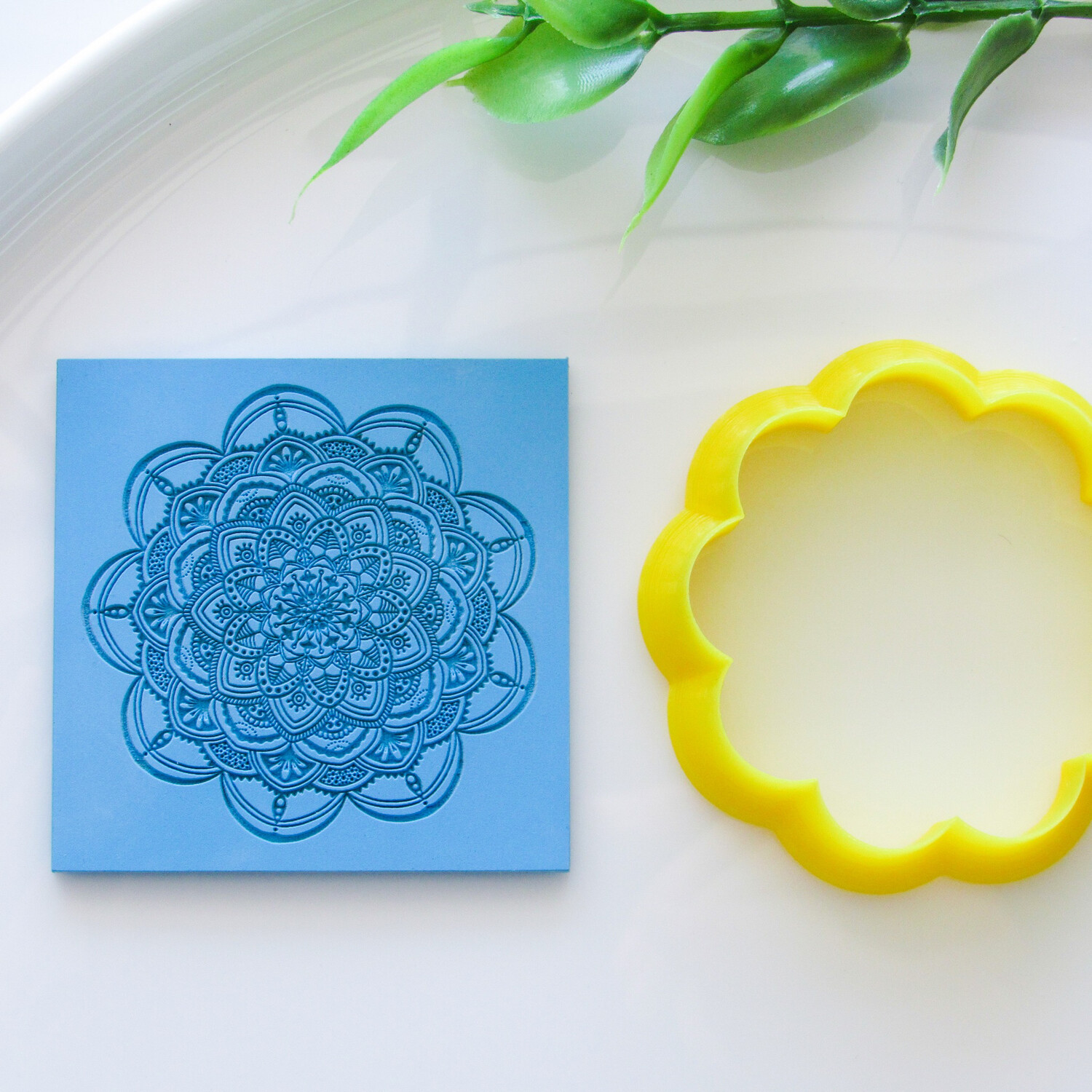 Textured Rubber Mat and Cutter Set. Mandala (NCM#01)