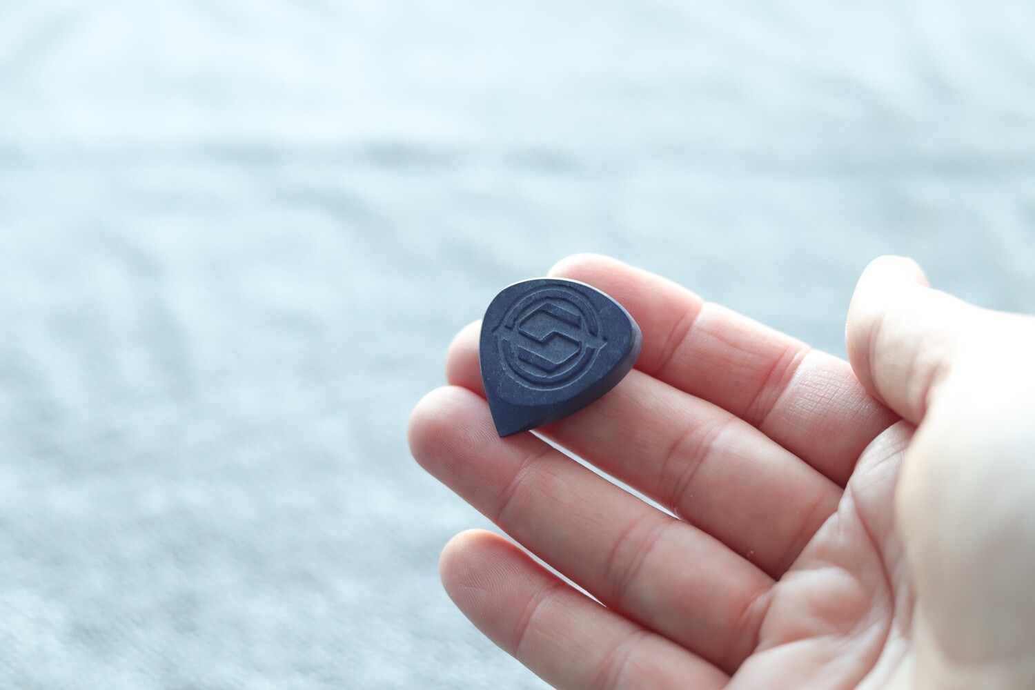 6mm DARK BLUE RICHLITE Asymmetrical ERGO Pick!